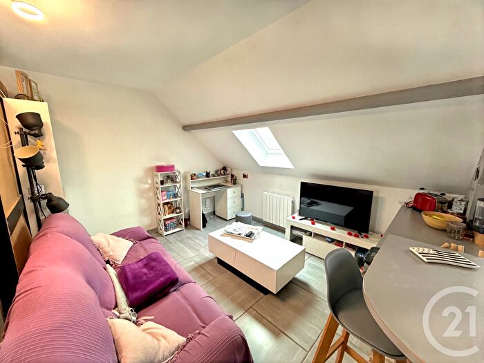 Appartement à louer - Ecquevilly - 1 pièce