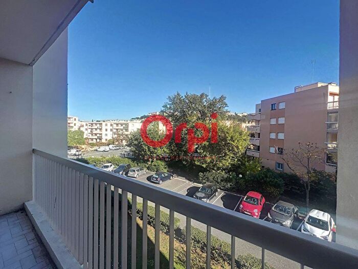 Appartement à louer - Le PeyronSaint Sébastien, Saint-Raphaël - 4 pièces - 3 chambres