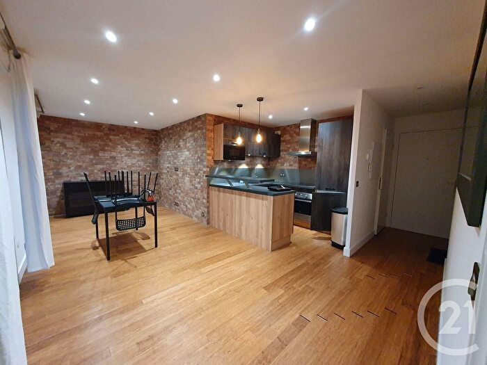 Appartement à louer - Montereau-Fault-Yonne, Ville basse - 2 pièces - 1 chambre