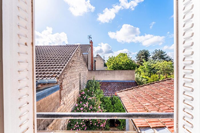 Maison à vendre - Argenteuil, Centre-ville - 6 pièces - 4 chambres