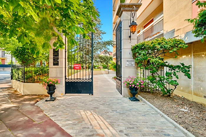 Appartement à vendre - Joinville-le-Pont, Palissy - 3 pièces - 2 chambres