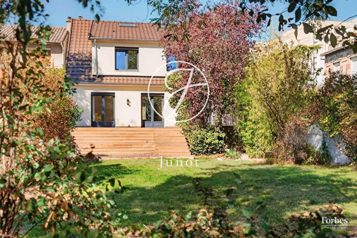Maison 8 pièces à vendre - Nanterre, Vieux Pont
