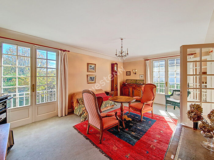 Maison à vendre - Buxerolles - 7 pièces - 5 chambres