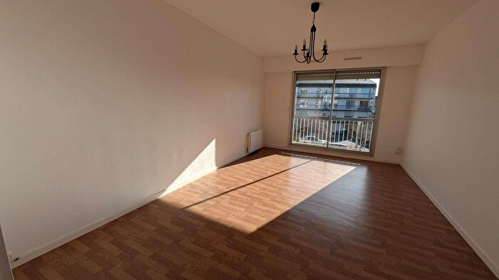 Appartement à louer - Cité Universitaire-Albert Thomas, Limoges - 3 pièces - 2 chambres