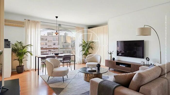 Appartement à vendre - Neuilly-sur-Seine, Saint-James, Madrid - 1 pièce