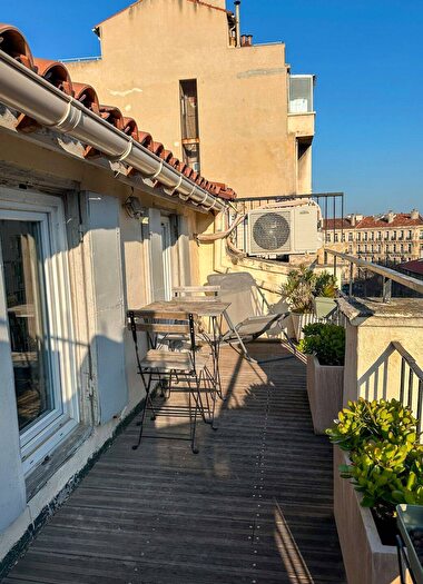 Appartement à louer - Saint Victor, Marseille ème arrondissement - 1 pièce