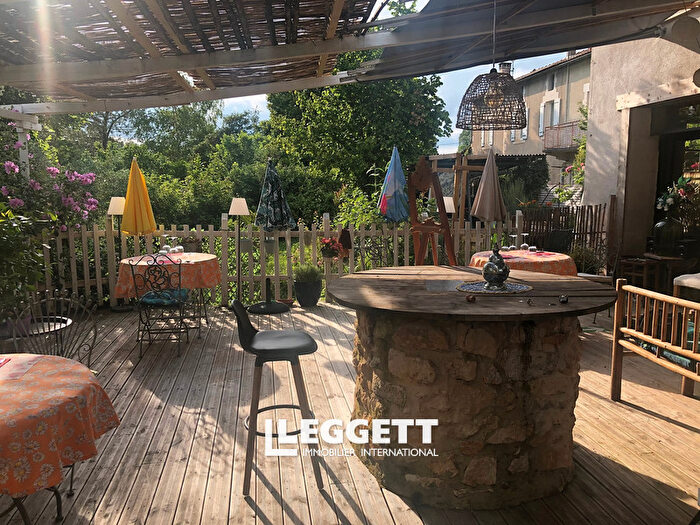 Maison à vendre - Varaignes - 11 pièces - 6 chambres