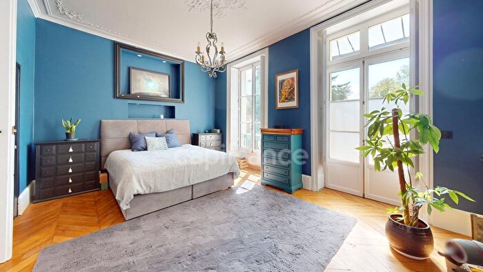 Corbeil-Essonnes, Centre-ville : Appartement 5 pièces à vendre
