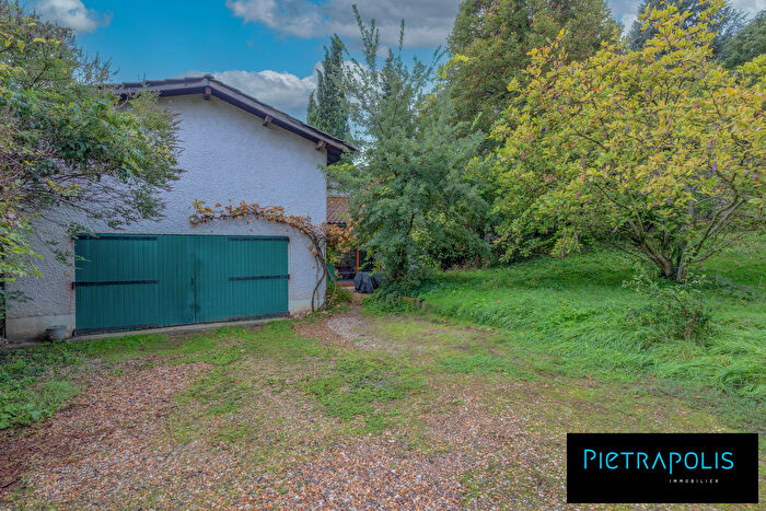 Maison à vendre - Neuville-sur-Saône - 7 pièces - 5 chambres