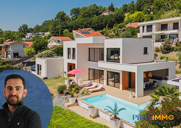 Maison 6 pièces à La Buisse, à vendre