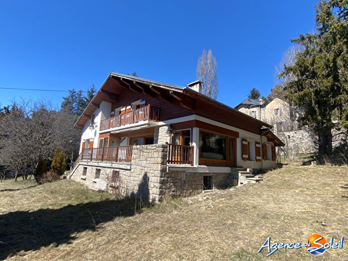 Maison à vendre - Font-Romeu-Odeillo-Via - 12 pièces - 8 chambres