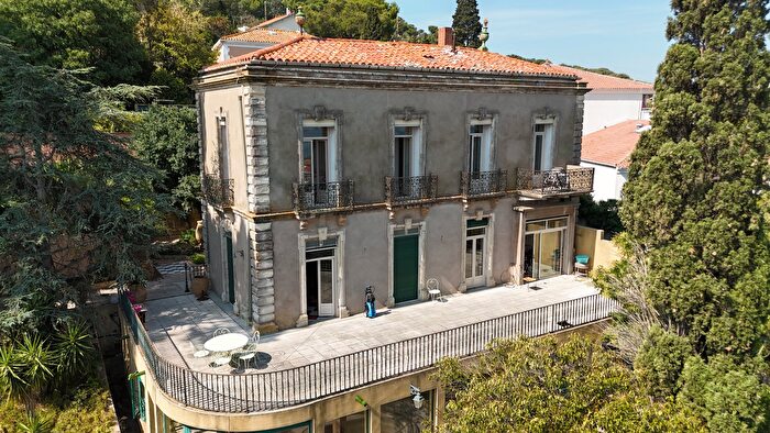 Maison à vendre - Sète, Saint-Clair - 6 pièces - 5 chambres