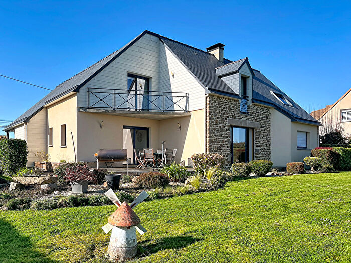 Maison à vendre - Saint-Loup - 7 pièces - 5 chambres