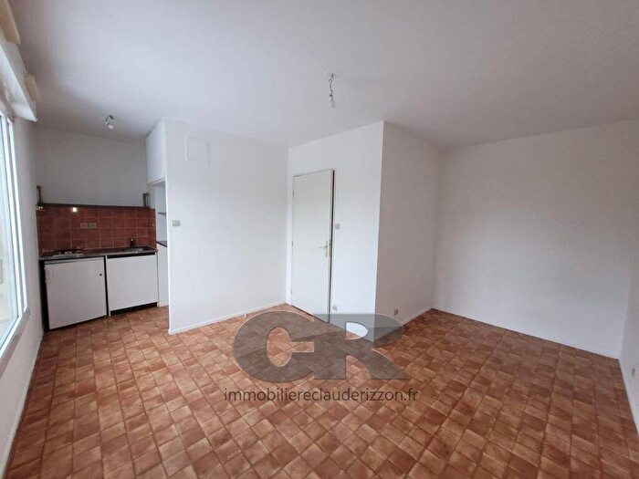 Nouvelle Ville, Metz : Appartement 1 pièce à louer