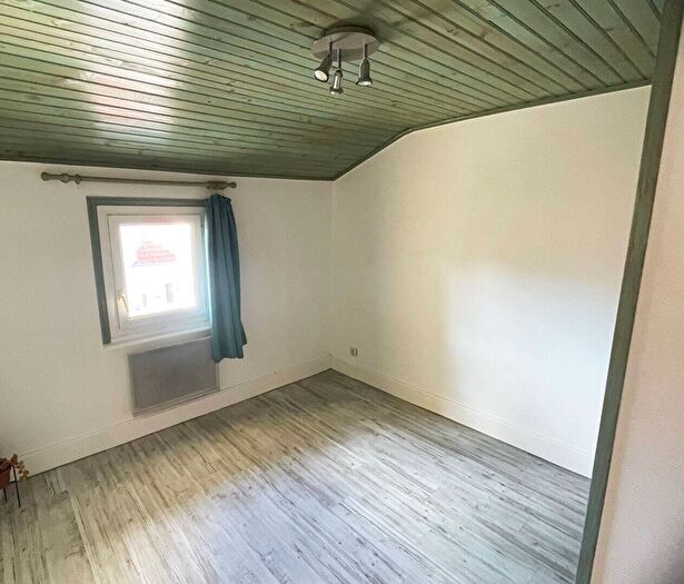 Appartement à louer - Les Salins, Clermont-Ferrand - 1 pièce