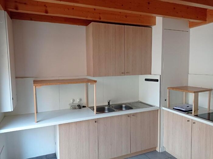 Appartement à louer - Saint-Étienne, Jacquard, Préfecture - 2 pièces - 1 chambre