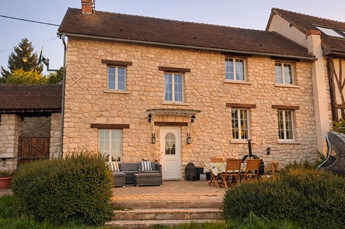 Saint-Pierre-de-Bailleul : Maison 5 pièces à vendre