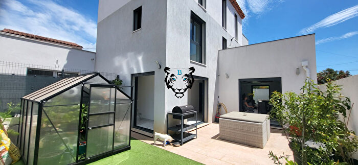 Maison à vendre - Le Muy - 6 pièces - 5 chambres