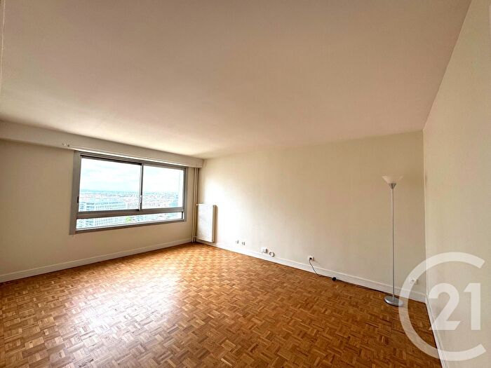 Appartement à louer - Courbevoie, Gambetta, La Défense - 2 pièces - 1 chambre