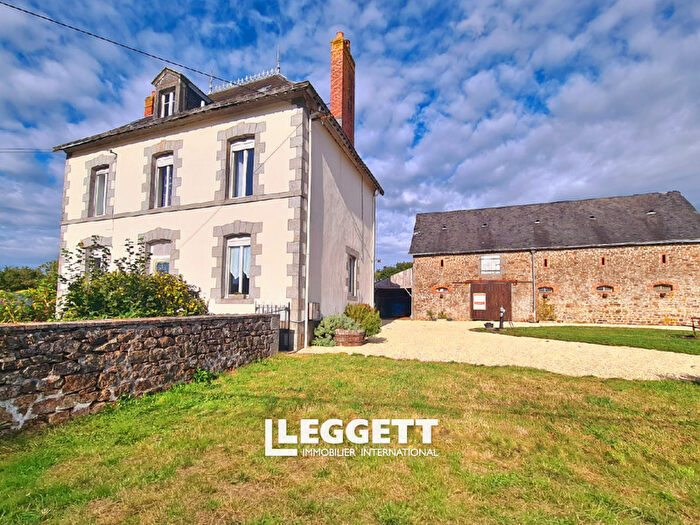 Maison à vendre - Saint-Denis-de-Gastines - 6 pièces - 4 chambres