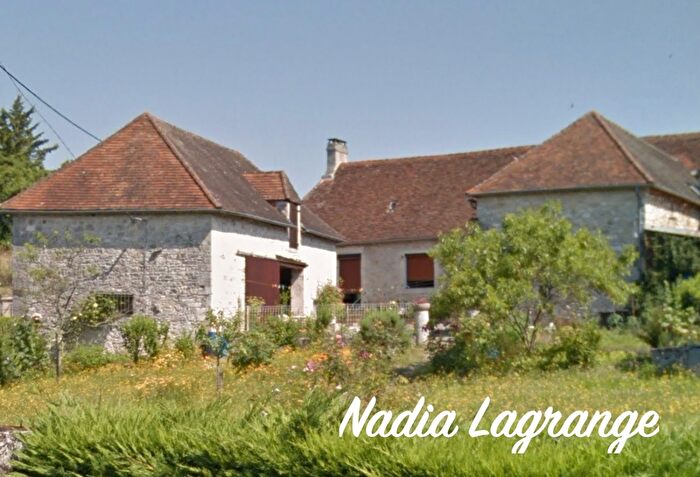 Maison à vendre - Thenon - 6 pièces - 2 chambres