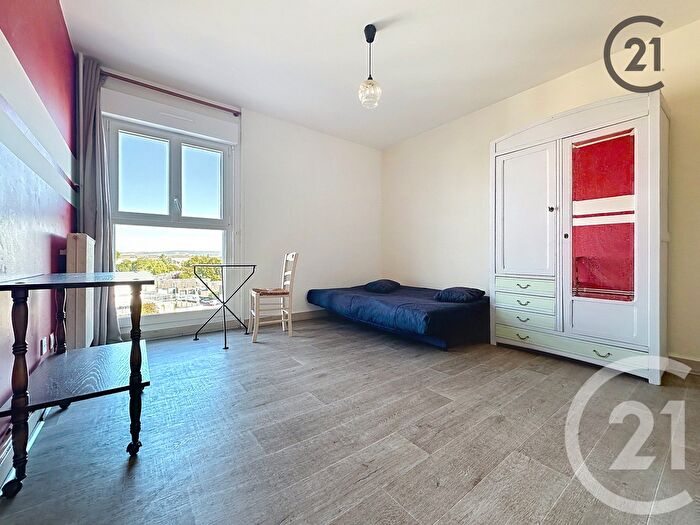 Appartement à louer - Sens, Les Arènes - 1 pièce