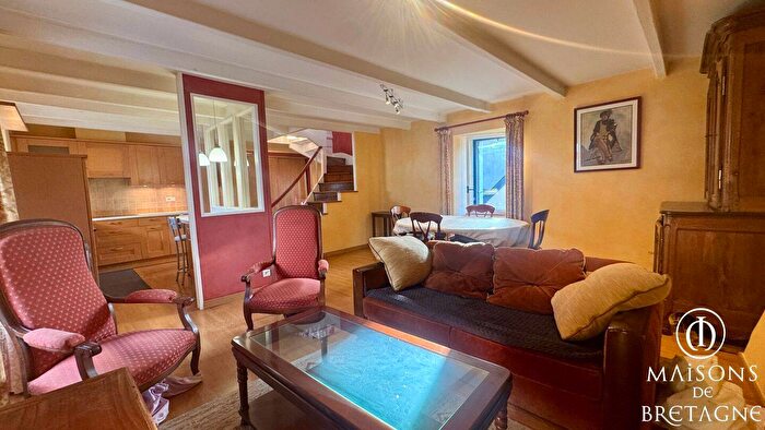 Maison à louer - Pont-Aven - 5 pièces - 3 chambres