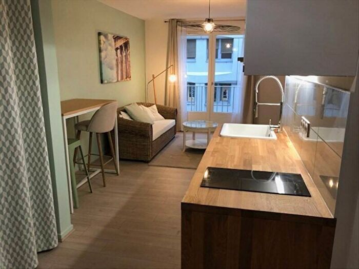 Appartement 2 pièces à Confluence, Lyon 2ème arrondissement, à louer