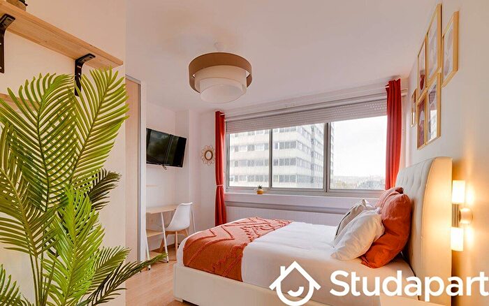 Appartement à louer - Montet-Octroi, Vand uvre-lès-Nancy - 1 pièce - 2 chambres