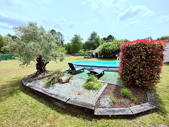 Maison à vendre - Mios - 6 pièces - 5 chambres