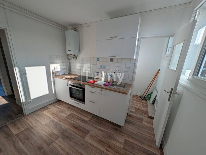 Appartement à louer - Sartel-Carihem-Trois Ponts, Roubaix - 2 pièces