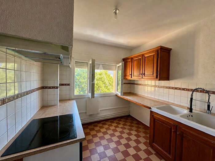 Carcassonne, Centre-ville : Appartement 3 pièces à louer