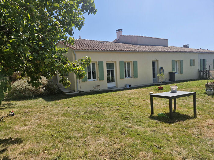 Maison à vendre - Talmont-sur-Gironde - 9 pièces - 5 chambres