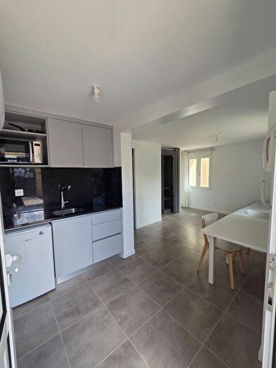Fond Mondétour, Orsay : Appartement 1 pièce à louer