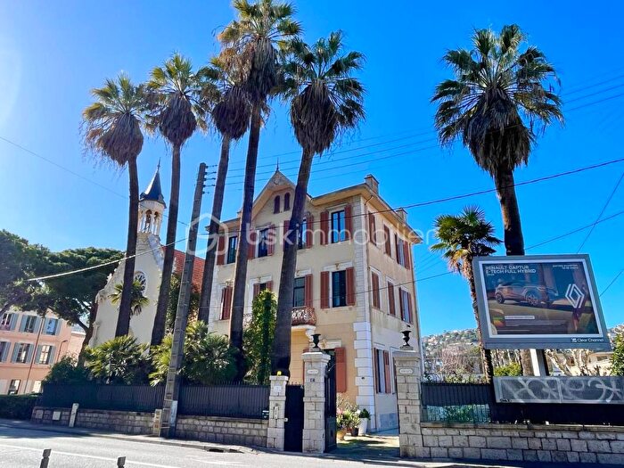 Maison à vendre - Vallauris, Golfe Juan, Vieux Port - 12 pièces - 7 chambres