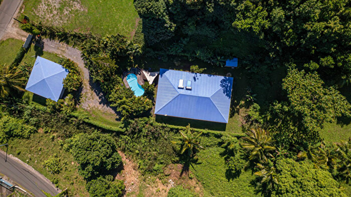 Les Abymes : Maison 6 pièces à vendre