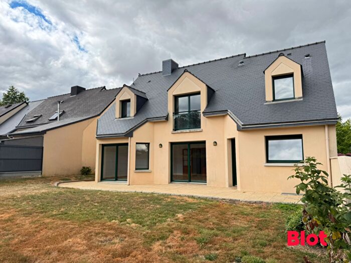 Guichen : Maison 8 pièces à vendre
