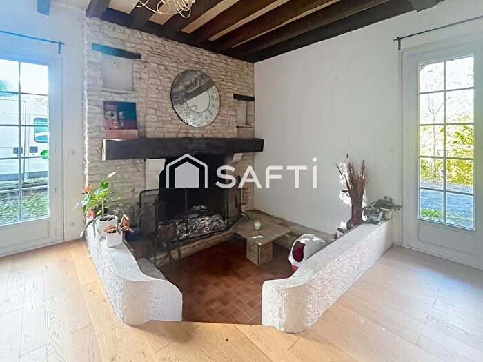 Maison à vendre - Saint-Méard-de-Drône - 7 pièces - 4 chambres