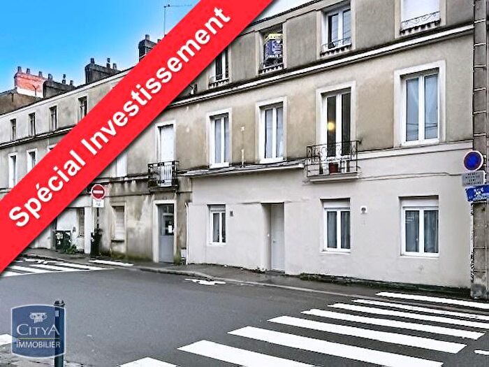 Nantes, Saint-Clément, Jardin des plantes, Caserne Lamoricière : Appartement 1 pièce à vendre