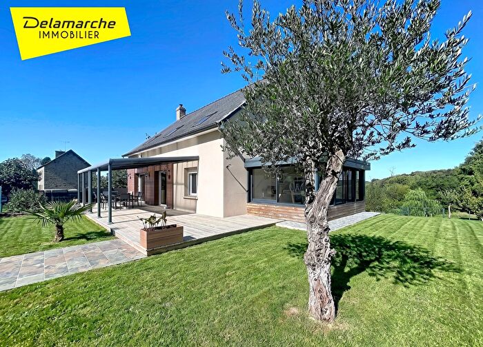 Maison 5 pièces à Isigny-le-Buat, à vendre