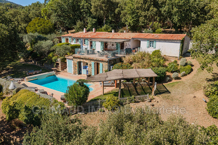 Maison 6 pièces à La Garde-Freinet, à vendre