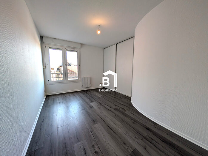 Appartement à vendre - Bourgoin-Jallieu, Centre-ville, Pont Saint-Michel - 3 pièces - 2 chambres