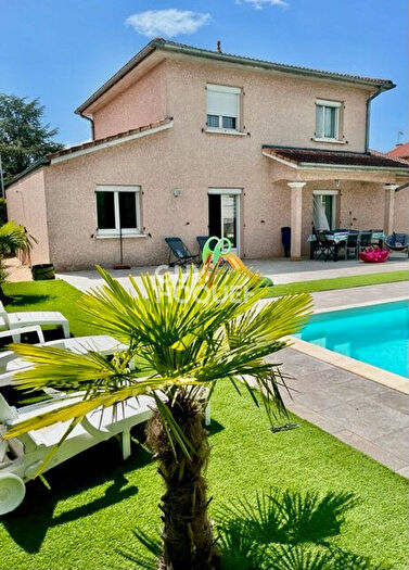 La Boisse : Maison 6 pièces à louer