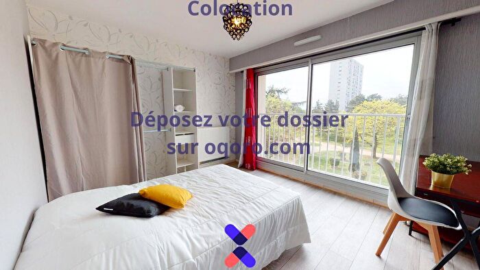 Appartement 7 pièces à louer à Les Minguettes-Charles Perrault, Vénissieux