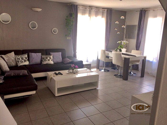 Maison à vendre - Scionzier - 6 pièces - 5 chambres