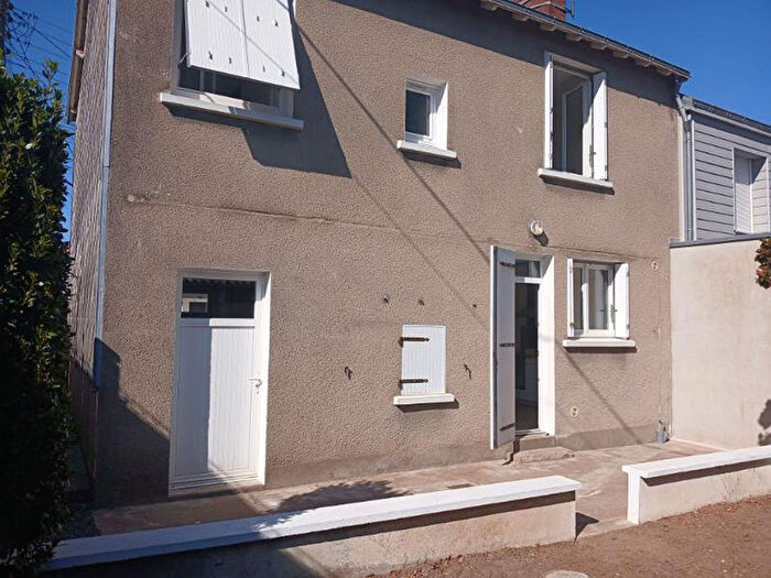 Maison 4 pièces à Cholet, Libération, à louer