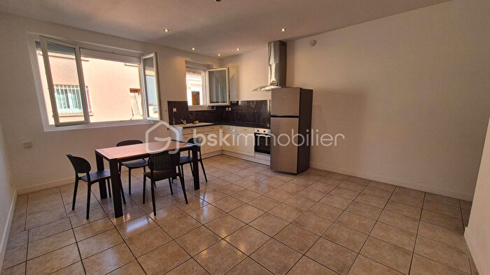 Maison à vendre - Saint-Cyprien, Village, Zone dActivité - 3 pièces - 2 chambres