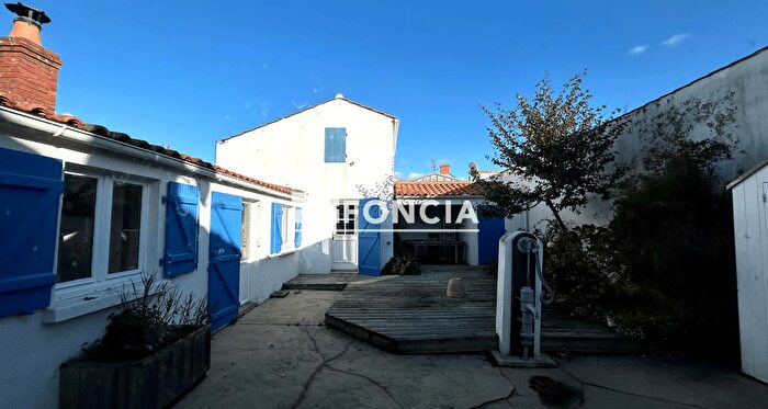 Maison à vendre - Saint-Gilles-Croix-de-Vie - 3 pièces - 2 chambres