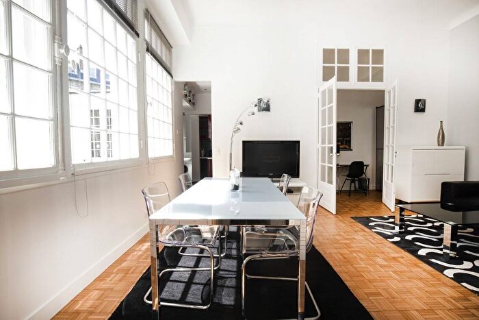 Appartement à louer - Pereire-Malesherbes, Paris ème arrondissement - 2 pièces - 1 chambre