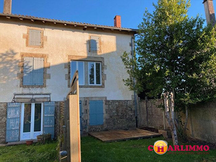 Maison à louer - Cognac-la-Forêt - 4 pièces - 3 chambres